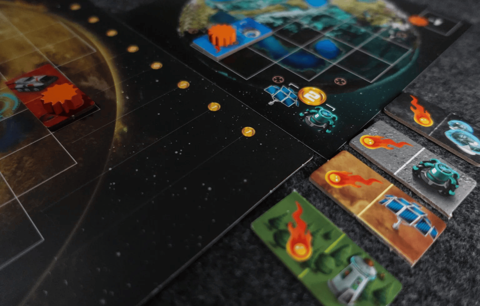 Planet Unknown: Supermoon (EN) | Strategic Expansion – L'As des jeux